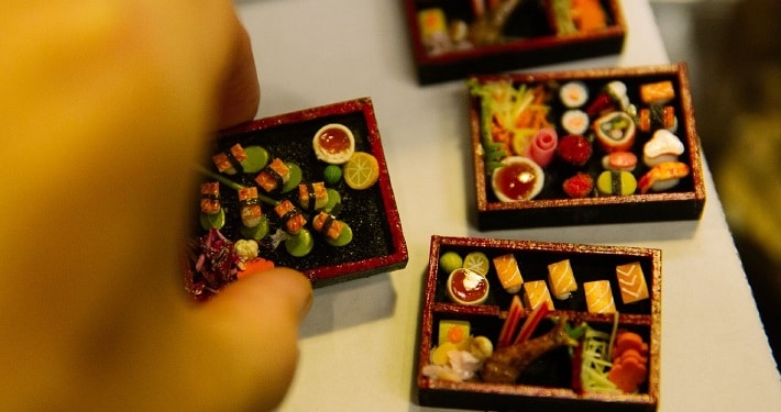 tiny sushi – The Toilet Ov Hell